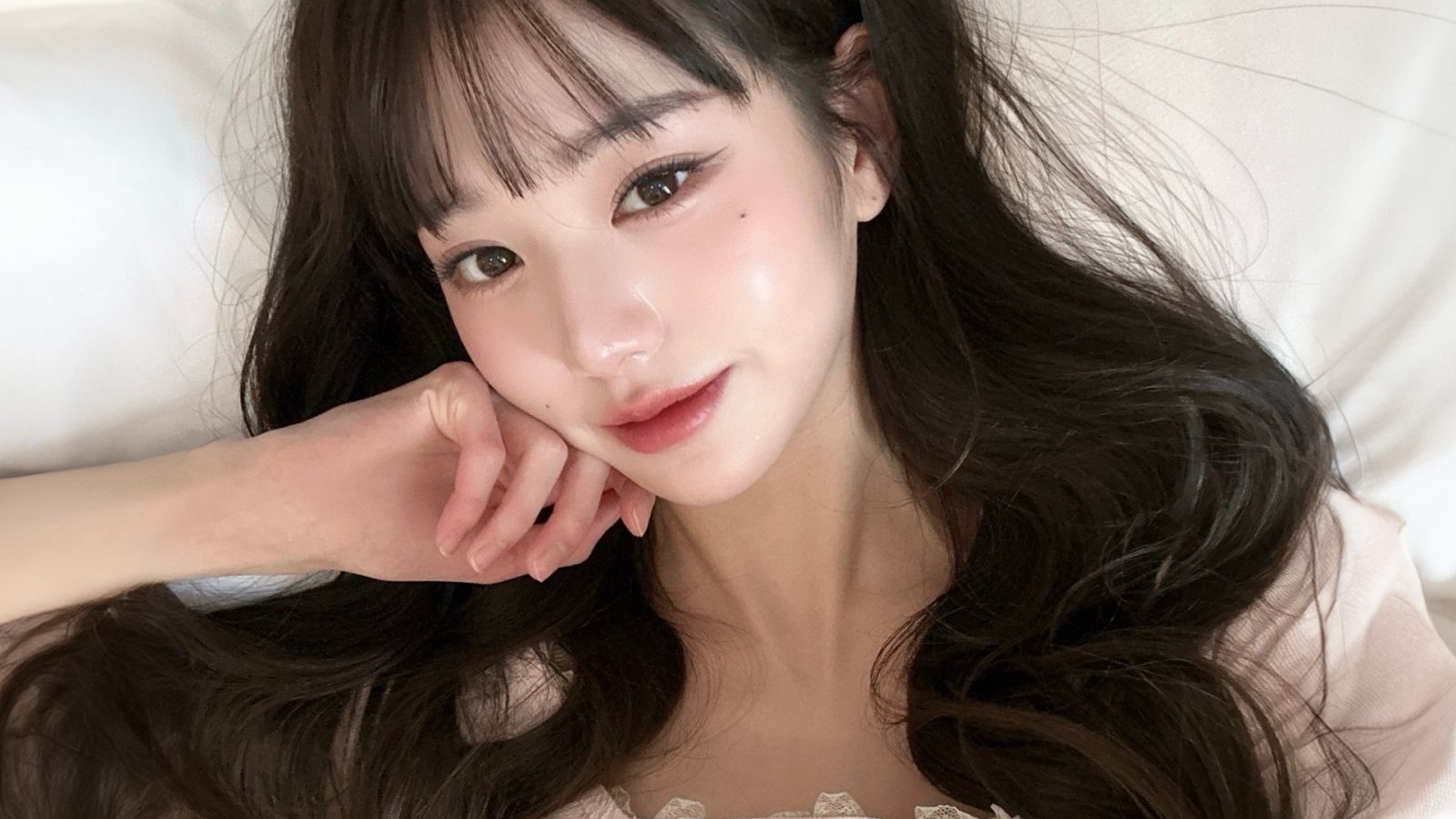 ¿Qué es el estilo Douyin? Los mejores atuendos Douyin | Delivered Korea