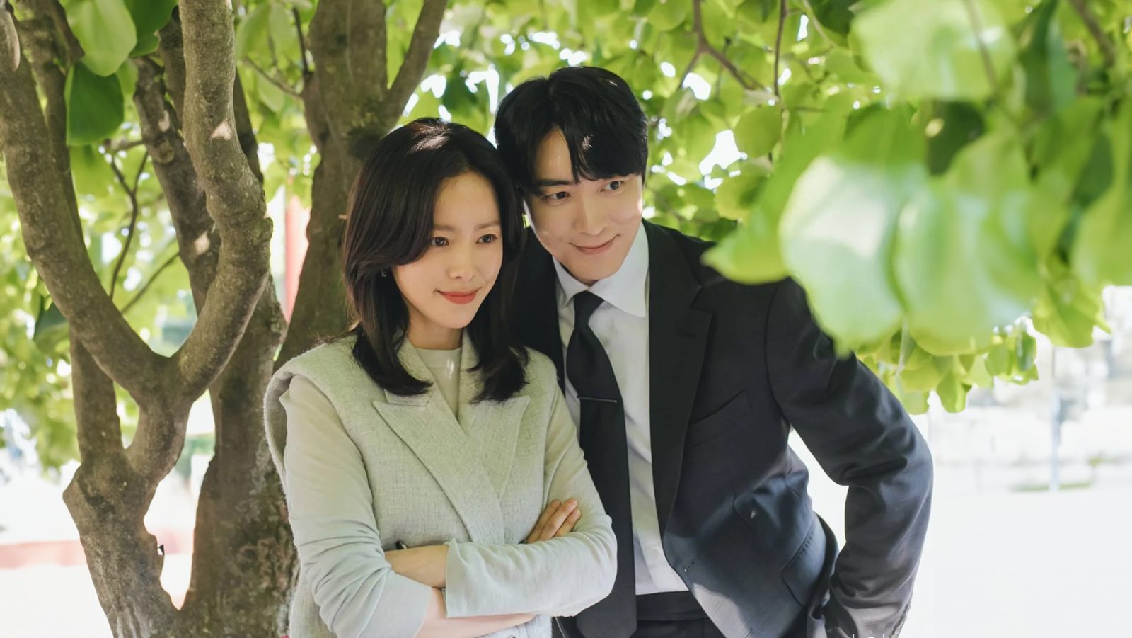 Roube o estilo de chefe feminina do K-Drama “Love Scout” | Blog DK
