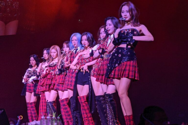 Top 20 Most Popular Kpop Female Groups | DK Blog