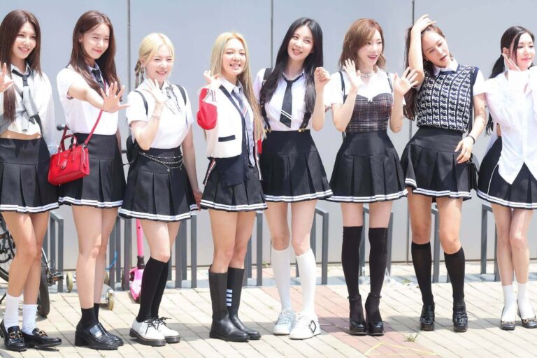 SNSD (Girls' Generation) Members Profile: Age, Height, Weight, MBTI ...