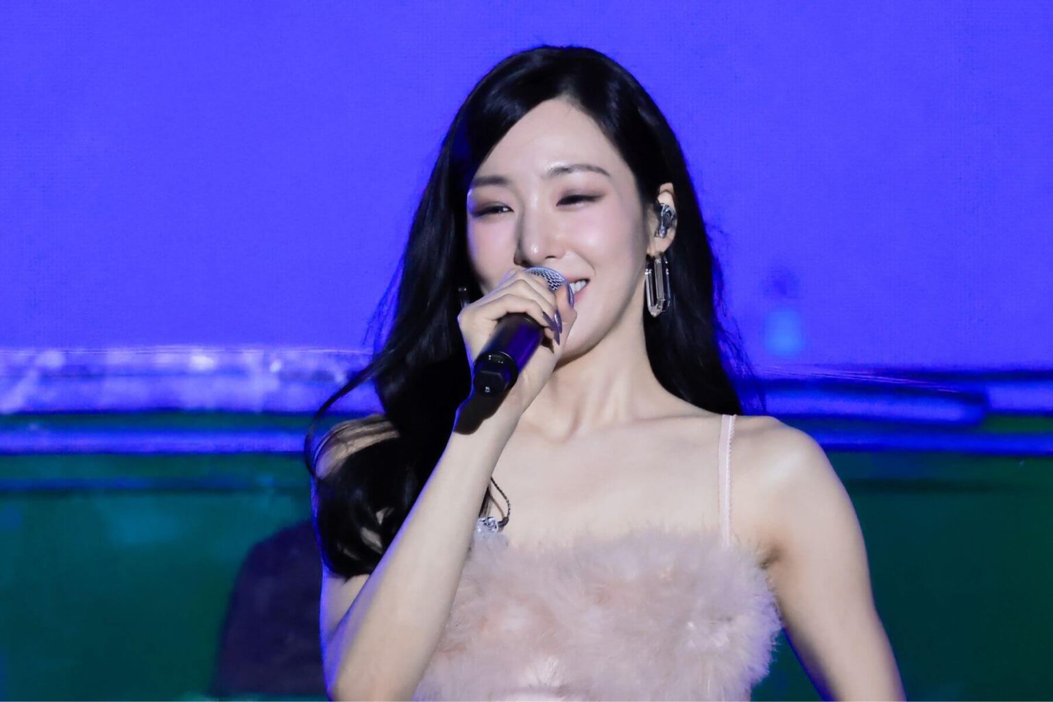 Top 10 K-Pop Idols Known for Live Performances | DK Blog